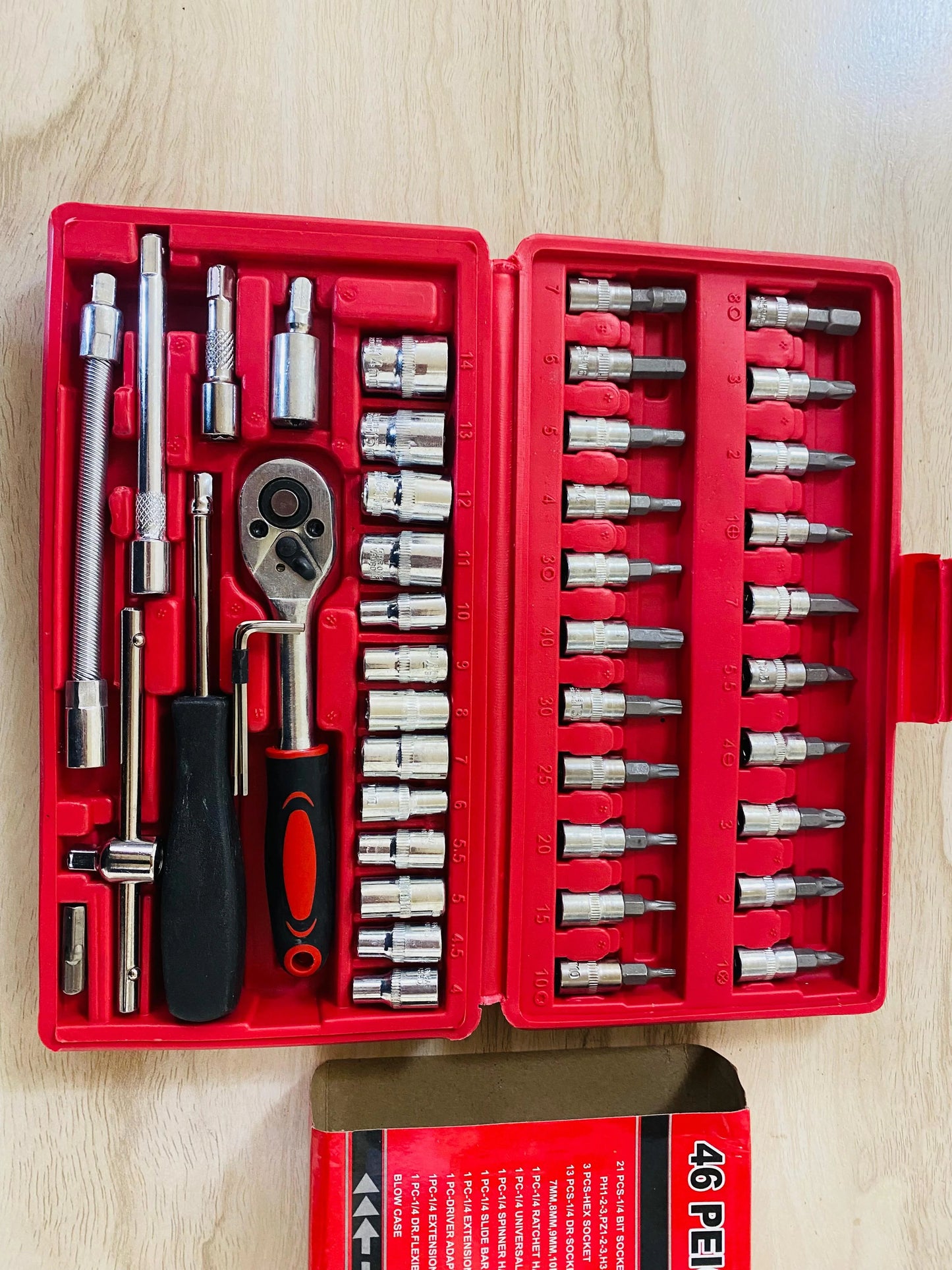 46 pcs Socket Wrench Set 1/4"Drive Metric Mechanic Tools Kit Bit Ratch ...